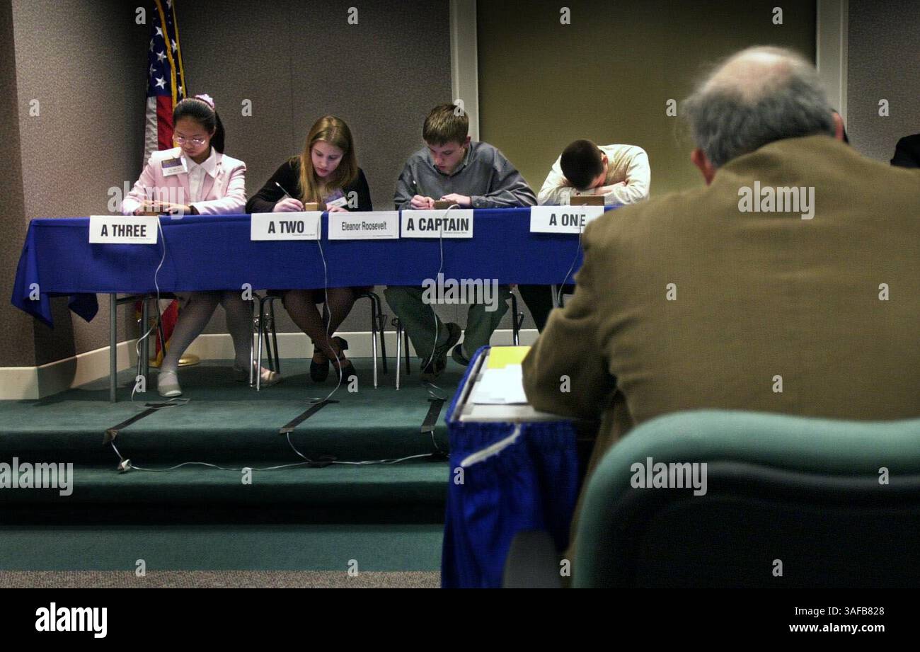 Eleanor Roosevelt High School students Tiffany Tasky,16 (center) Jue ...
