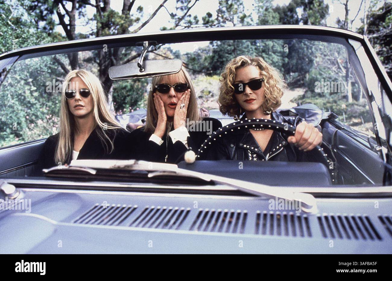 Feb 18, 2000; Hollywood, CA, USA; Actors MEG RYAN, DIANE KEATON & LISA ...