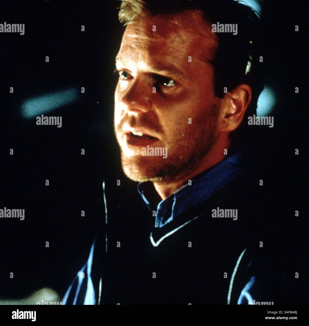 Kiefer sutherland ground contro hi-res stock photography and images - Alamy