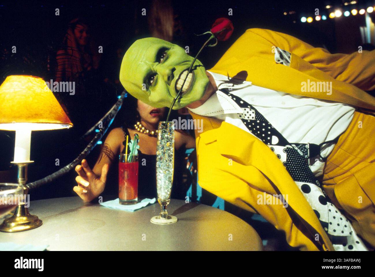 The mask jim carrey hi-res stock photography and images - Alamy