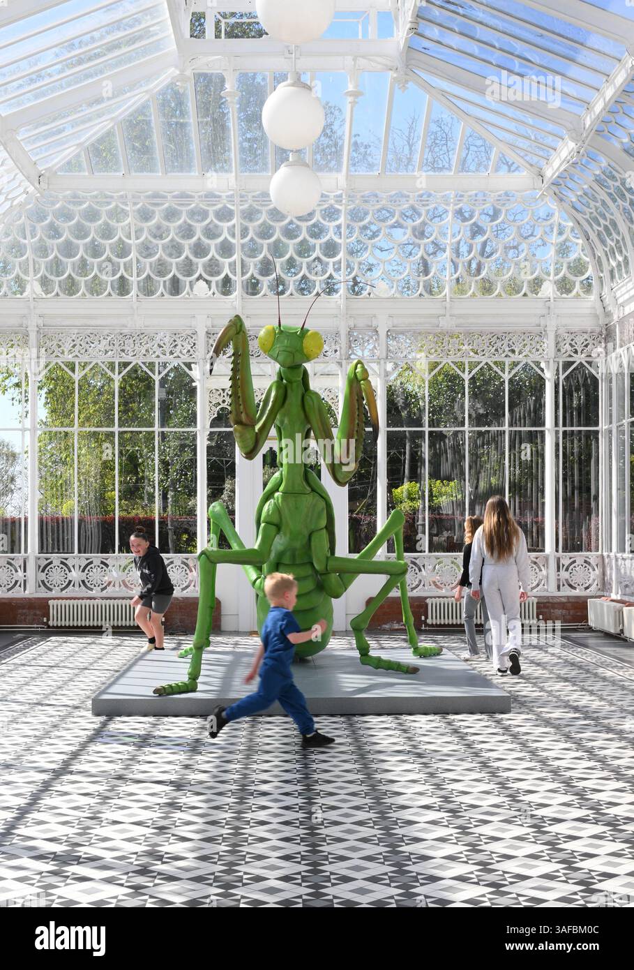 EDITORIAL USE ONLY Monroe, 7, Sonny, 3, Summa, 11, Marni, 7 attend the ...