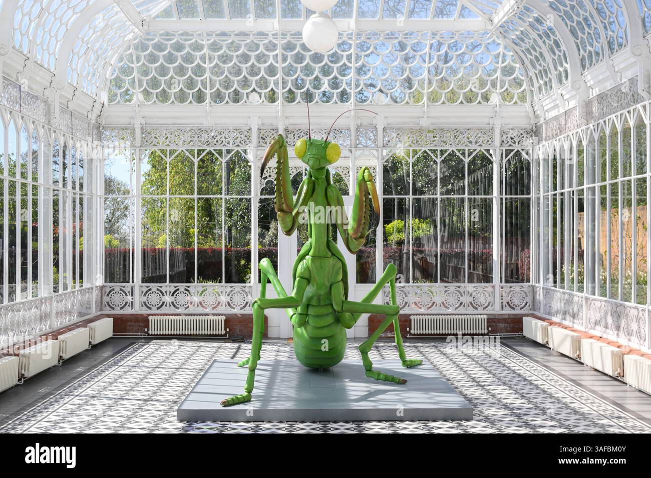 EDITORIAL USE ONLY David Shrigley's 'The Mantis Muse', a 3-metre-tall ...