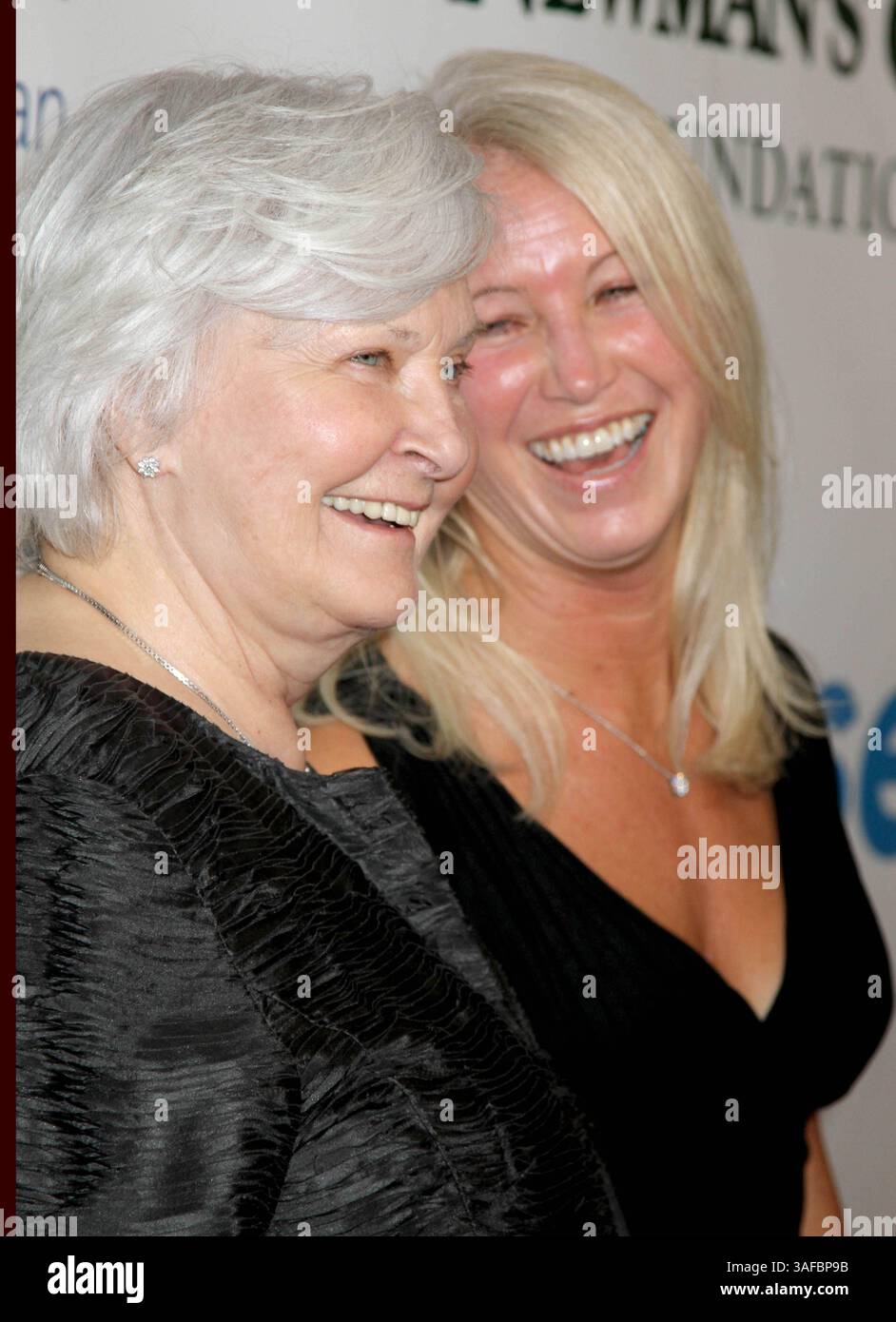 Joanne woodward and clea newman hi-res stock photography and images - Alamy