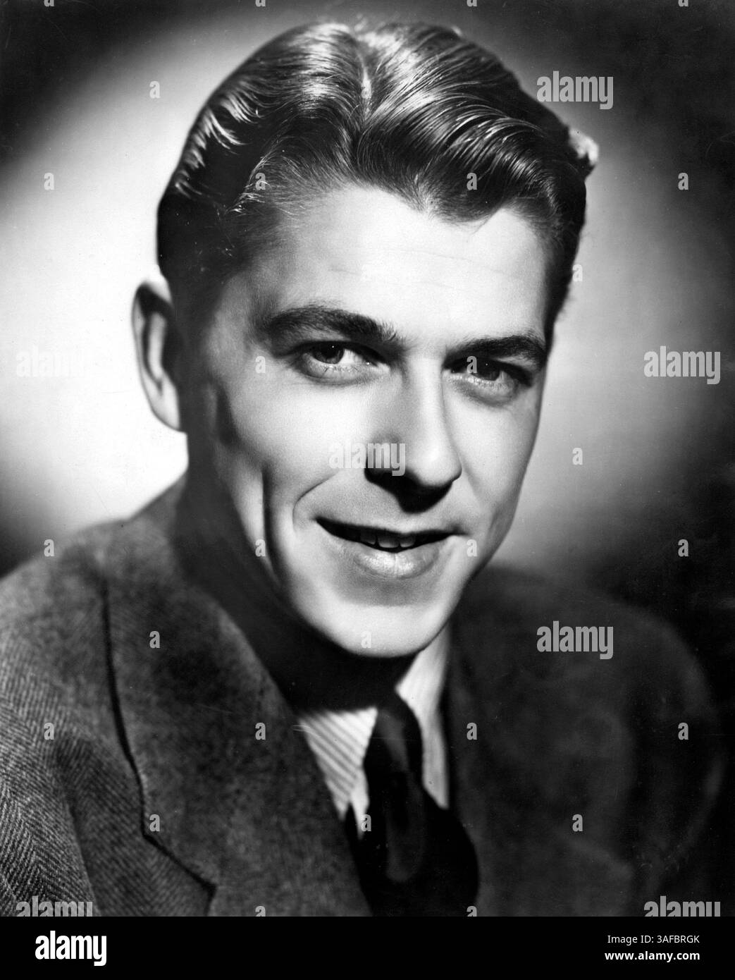 Dec 07, 2000; Los Angeles, CA, USA; FILE PHOTO: Former actor/ President ...