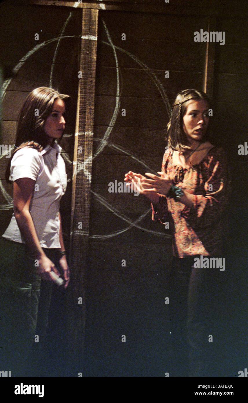 Charmed holly marie combs hi-res stock photography and images - Alamy