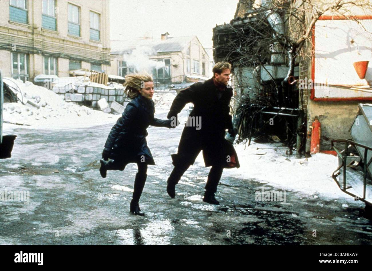 Jun 01, 2001; Hollywood, California, USA; Actor ELIZABETH SHUE as Emma ...