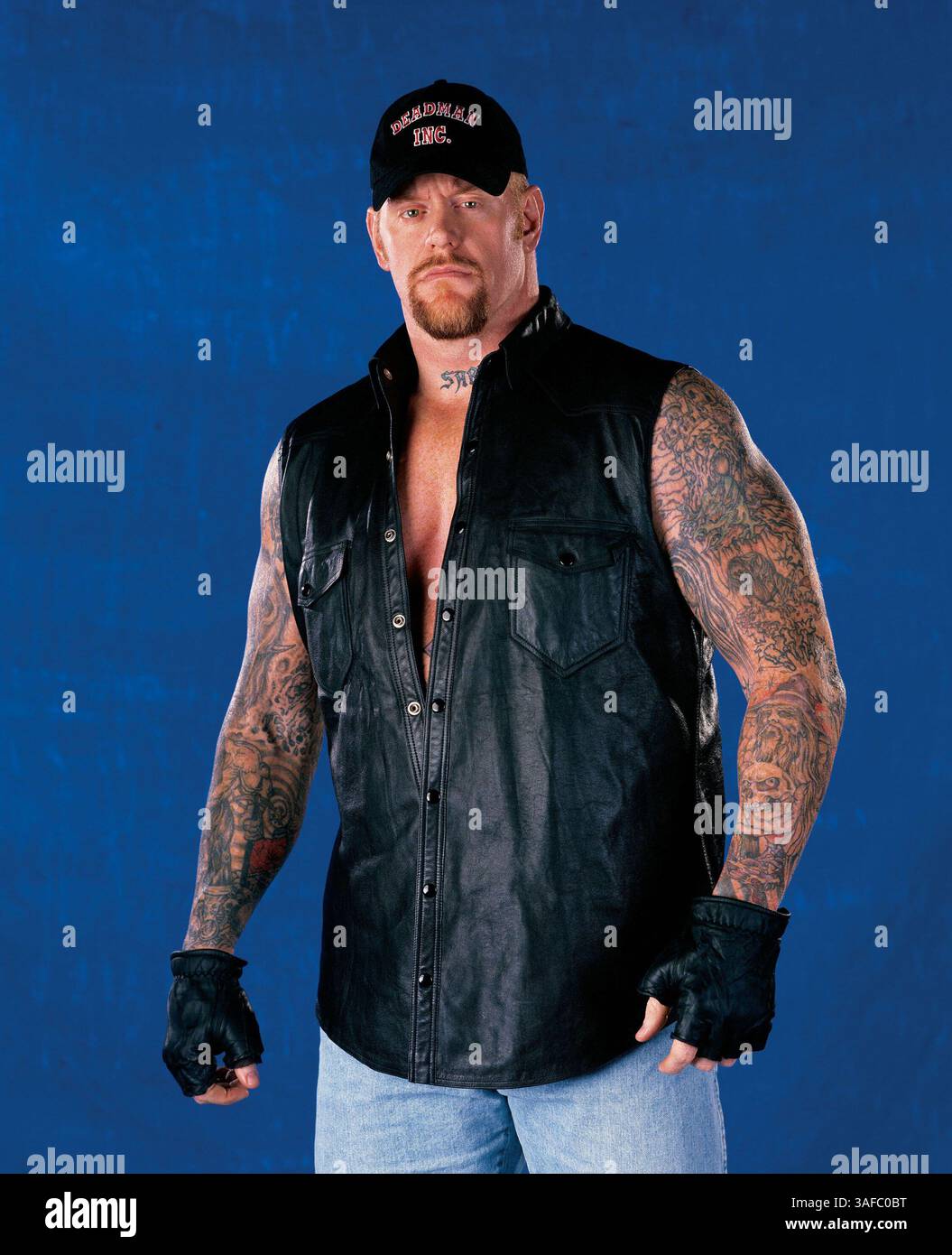 Nov 12, 2001; Los Angeles, CA, USA; WWF star the UNDERTAKER.. (Credit ...