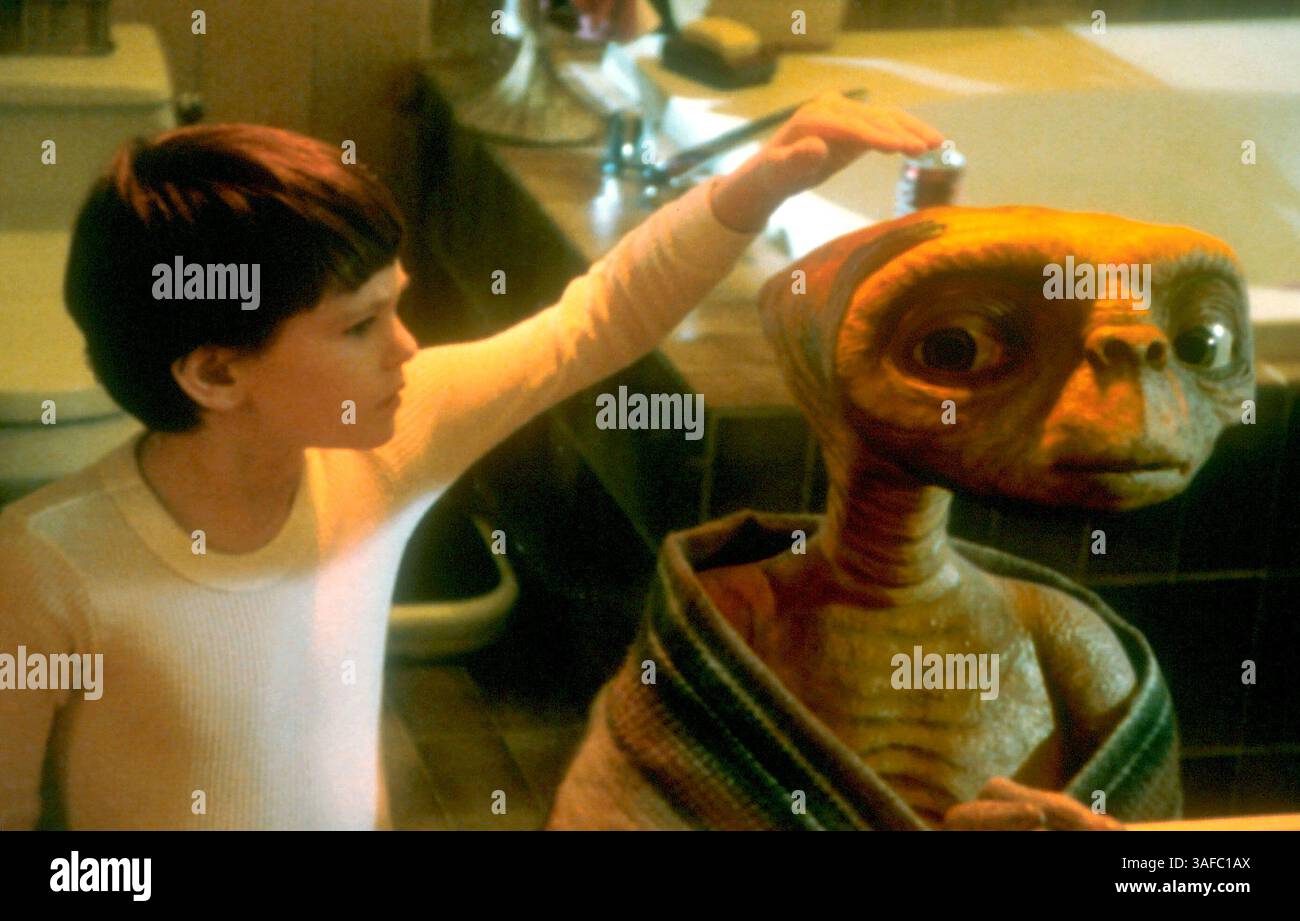 Jan 04, 2002; Hollywood, California, USA; Actor HENRY THOMAS as Elliot ...