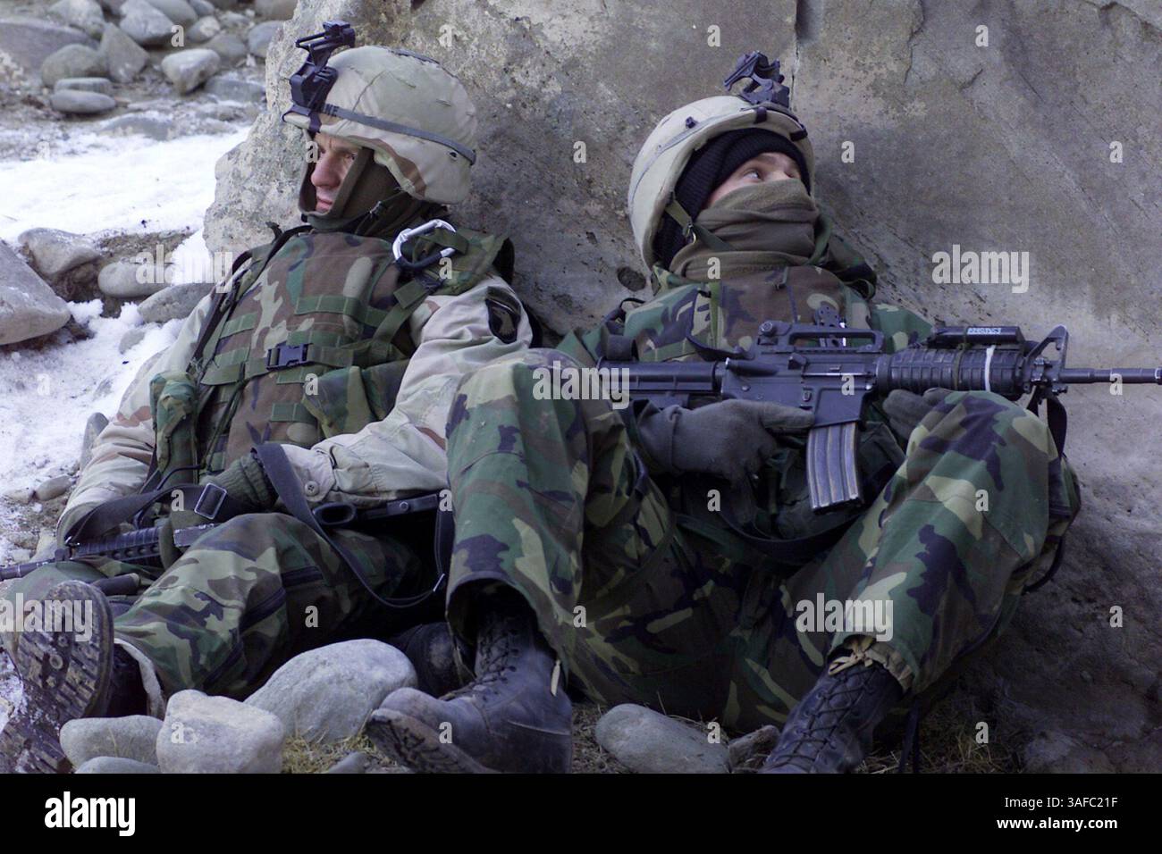 Mar 04, 2002; Sirkankel, AFGHANISTAN; Army soldiers with the 101st ...