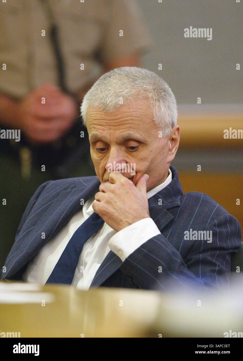 Mar 27, 2003; Van Nuys, CA, USA; Actor ROBERT BLAKE sits in the court ...
