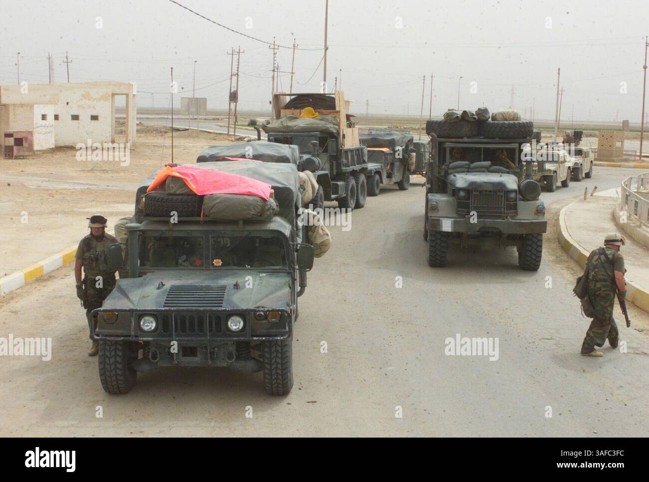 Apr 07, 2003; Qualatsukar, Iraq; Marines of Echo Co. Battalion Landing ...