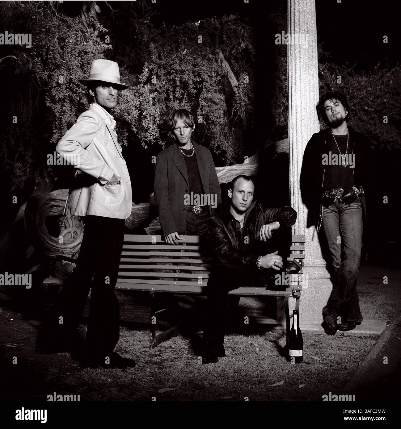 Eric avery jane's addiction hi-res stock photography and images - Alamy