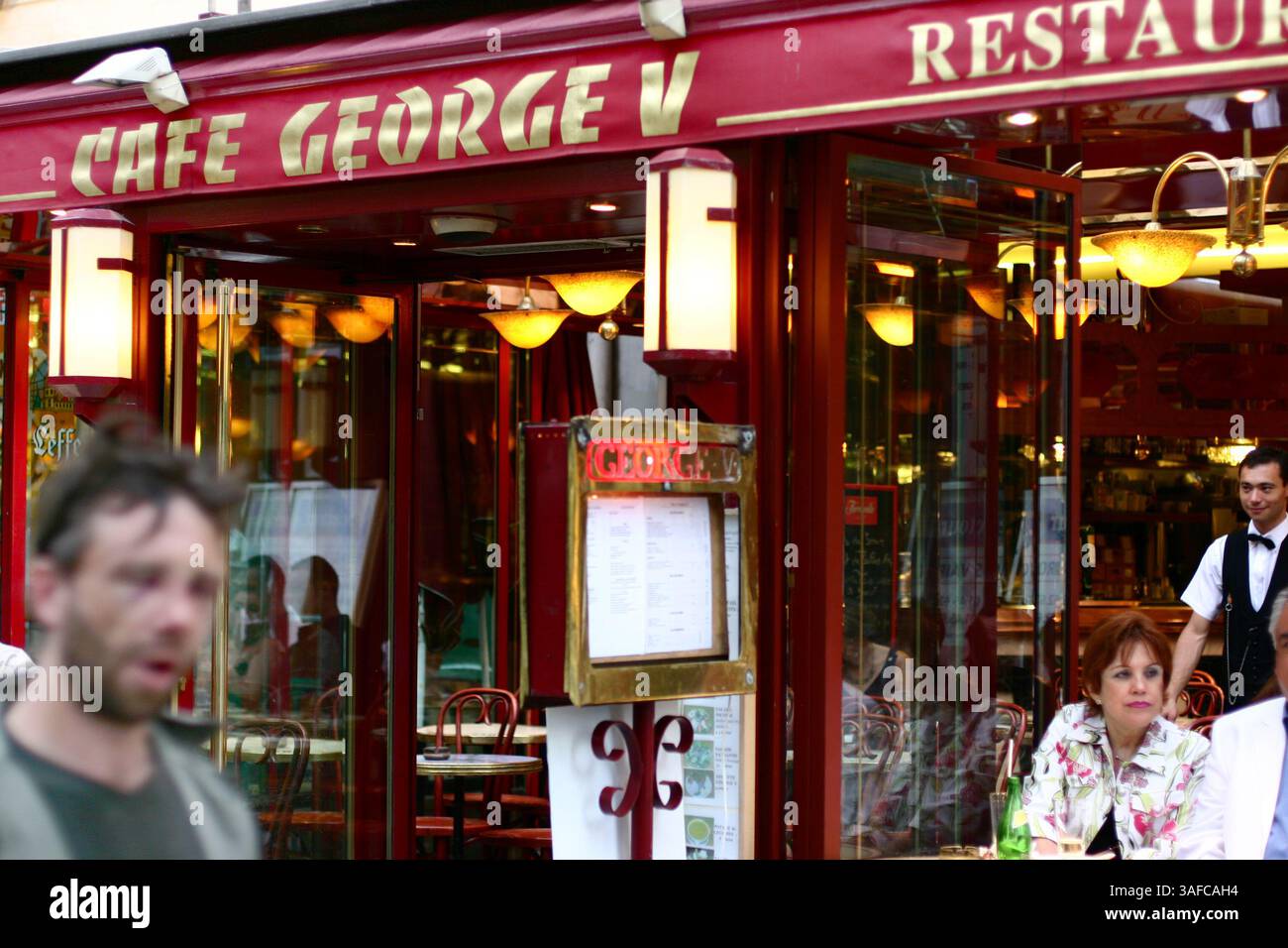 Café George V on the champs Elysees in Paris France in 2004 Stock Photo ...