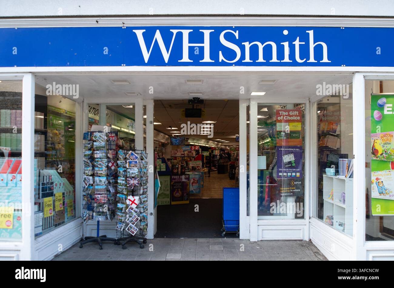 Windsor, Berkshire, UK. 4th April, 2025. A WHSmith store in Windsor ...