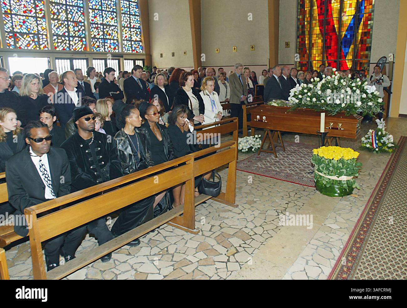 Apr 25, 2003; Carry-Le-Rouet, FRANCE; Friends say goodbye to U.S. jazz ...