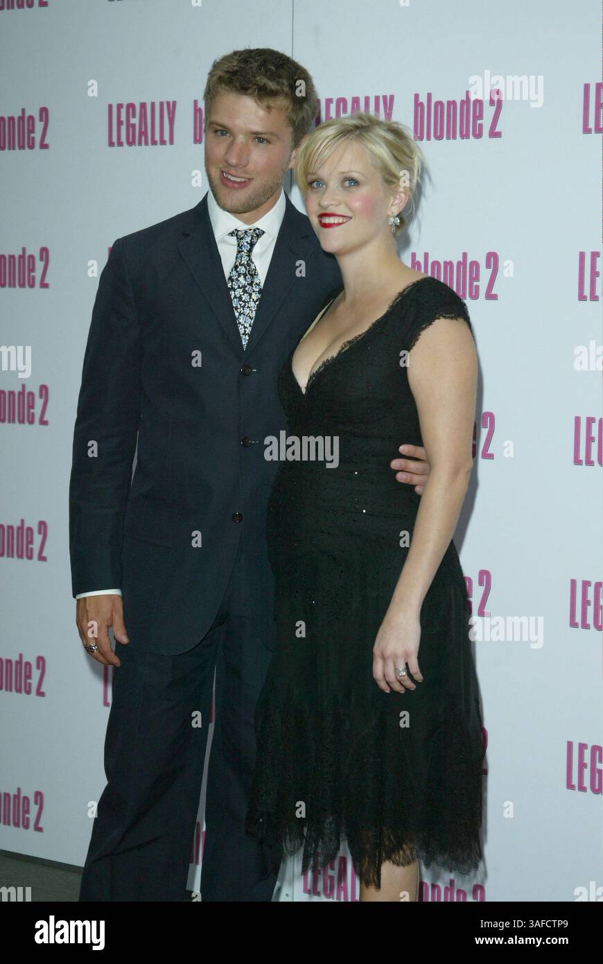 Jun 30, 2003; New York, NY, USA; Pregnant actress REESE WITHERSPOON ...