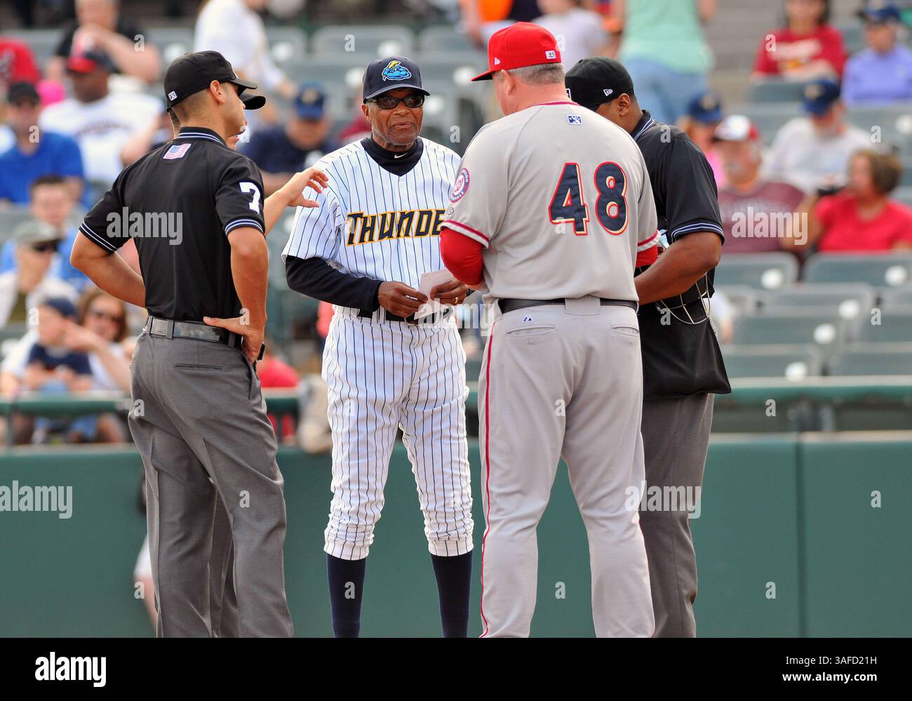 Matthew lecroy hi-res stock photography and images - Alamy