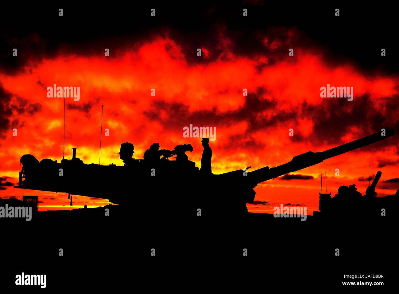 April 10, 2012 - Cap Draa, Morocco - Marines from 4th Tank Battalion ...