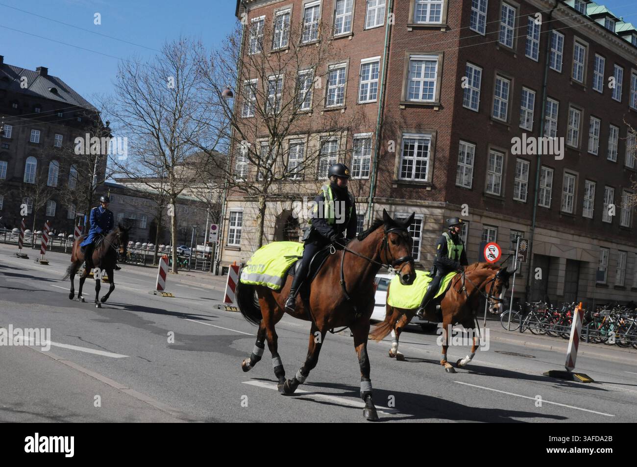 Copenhagen/ Denmark/07 APRIL 2025/.Danish police excort kings rpuyal ...