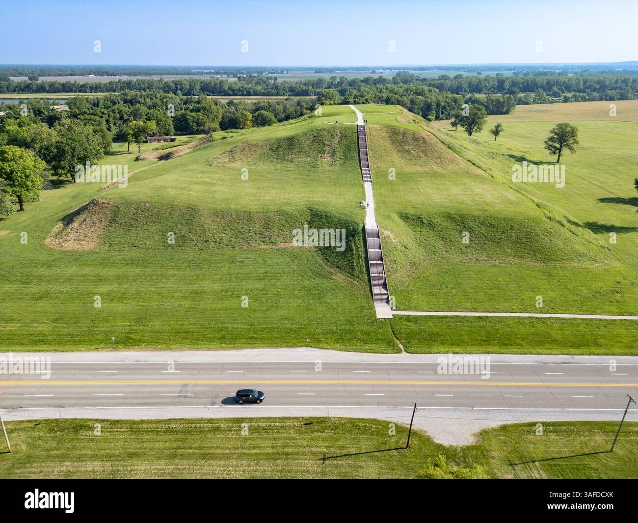 Cahokia mounds hi-res stock photography and images - Alamy