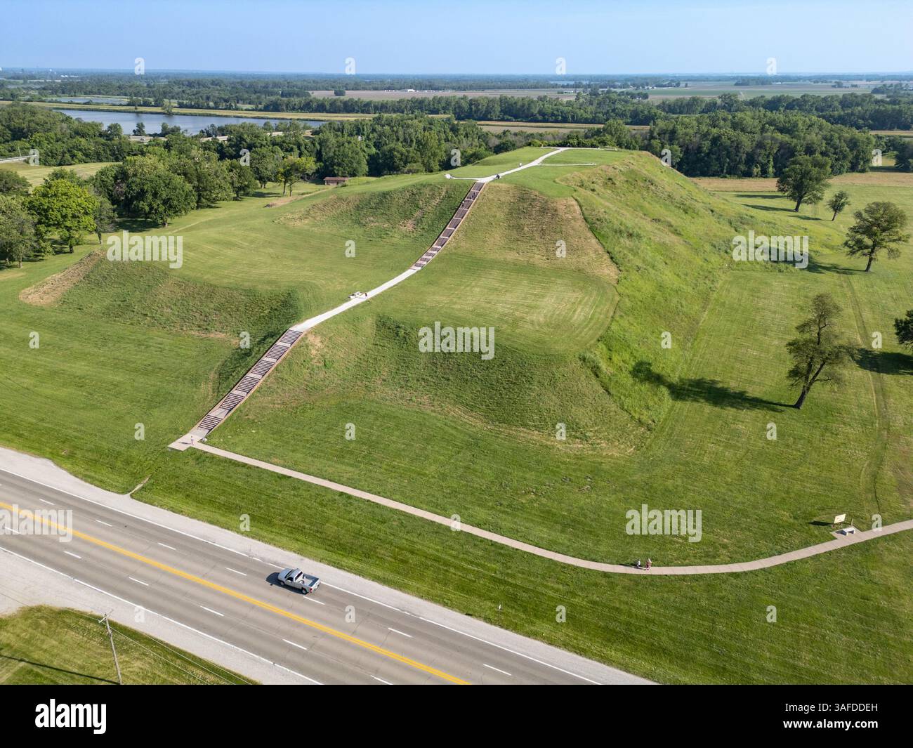 Cahokia mounds hi-res stock photography and images - Alamy