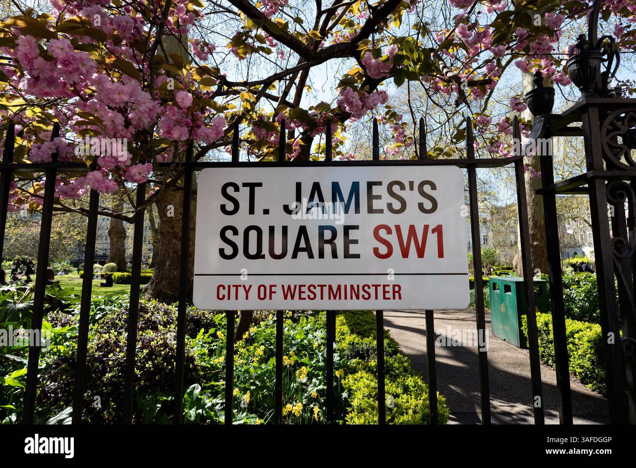 London, UK. 7 April, 2025. Street sign for St James's Square, London ...