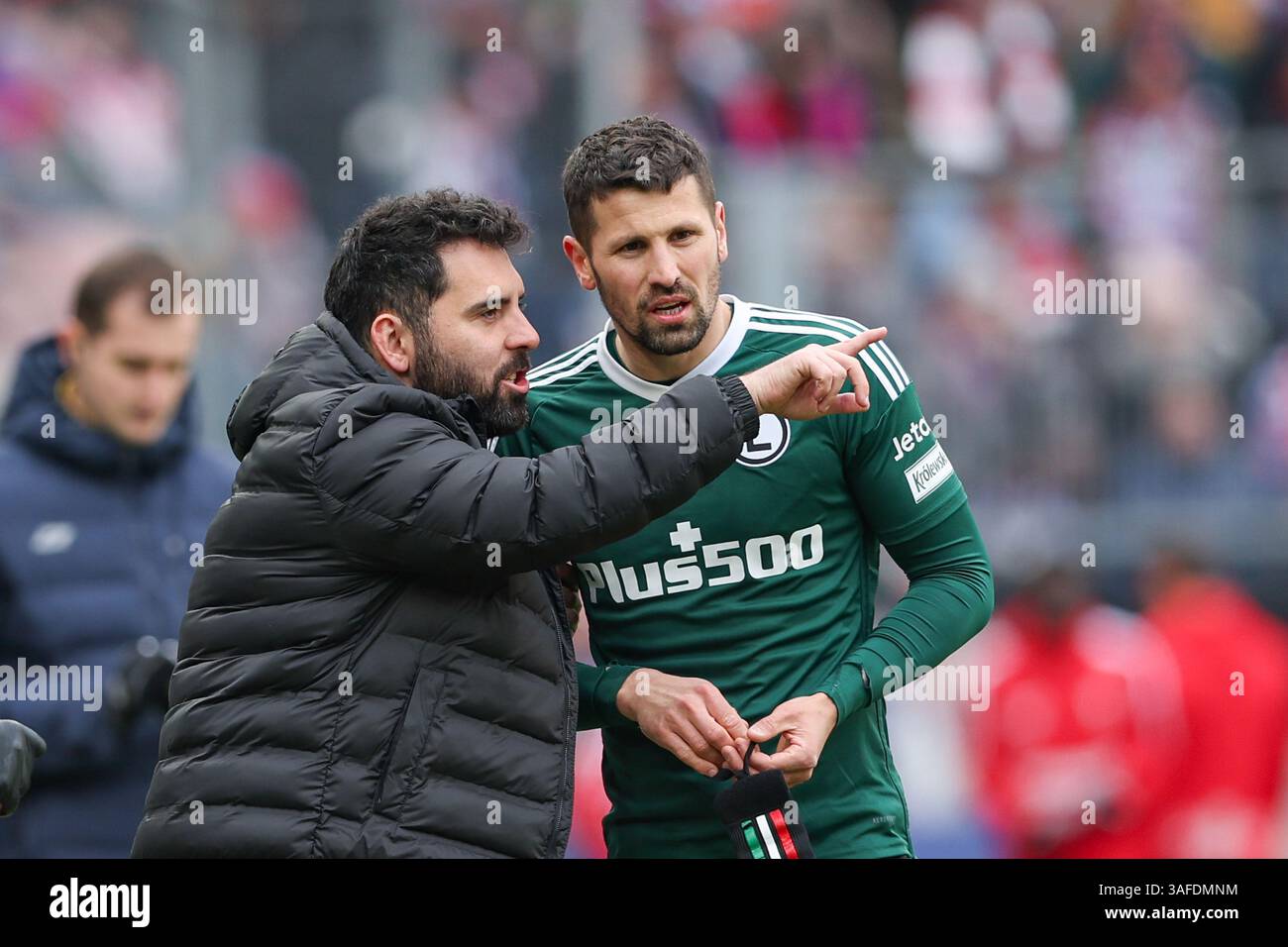 Zabrze, Poland. 06th Apr, 2025. Coach Goncalo Feio of Legia Warszawa (L ...