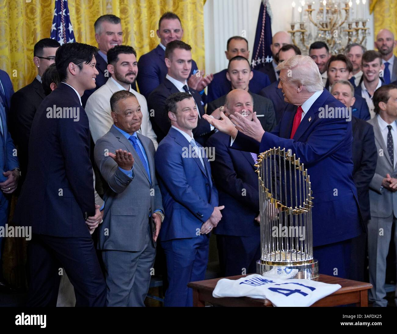 President Donald Trump welcomes the Los Angeles Dodgers star Shohei ...
