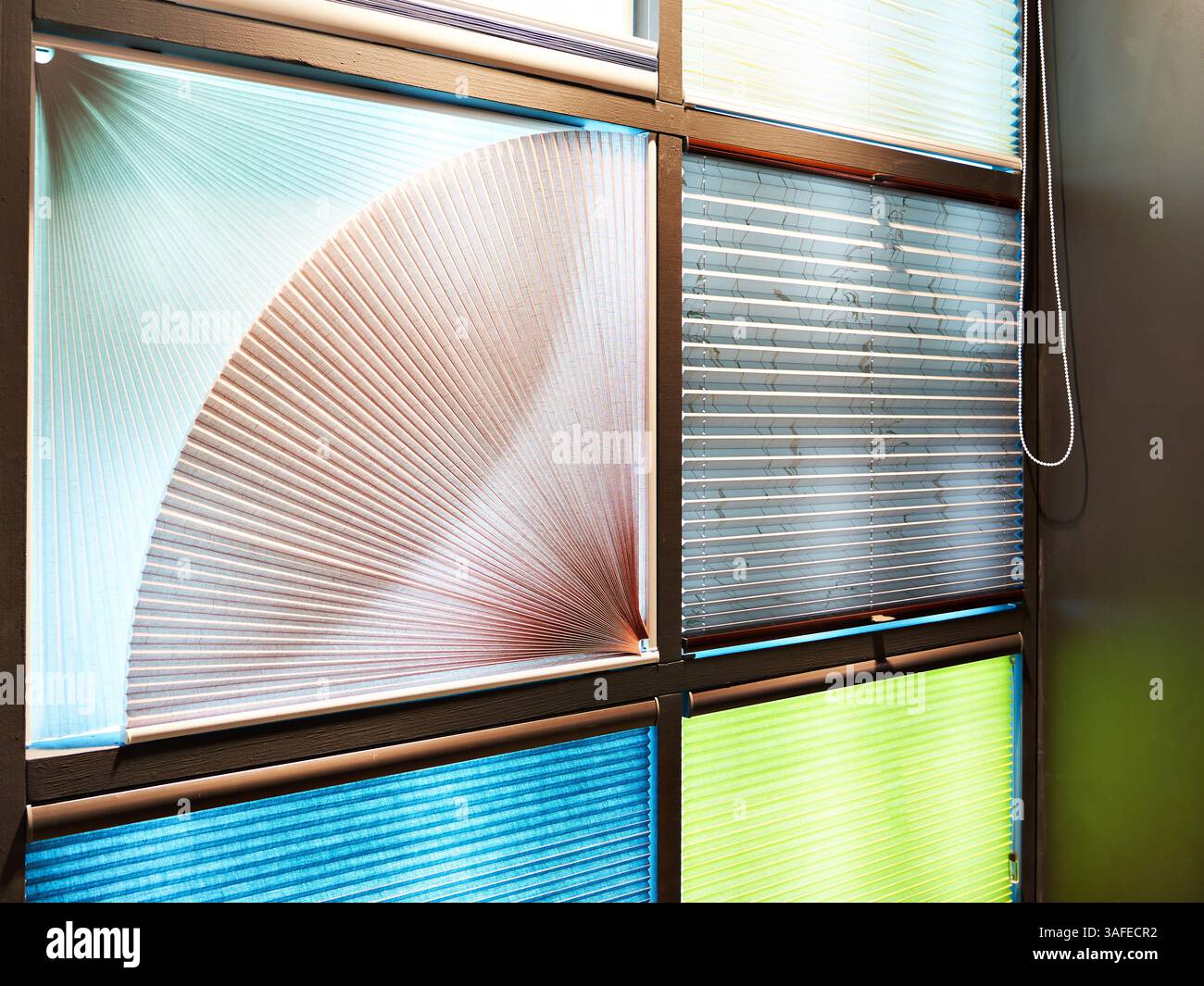 Roller blinds on windows in hi-res stock photography and images - Alamy