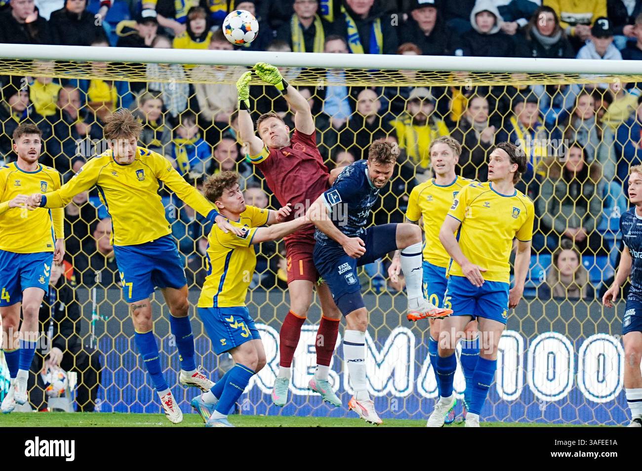 Broendby, Denmark. 07th Apr, 2025. Superligakampen mellem Broendby IF ...