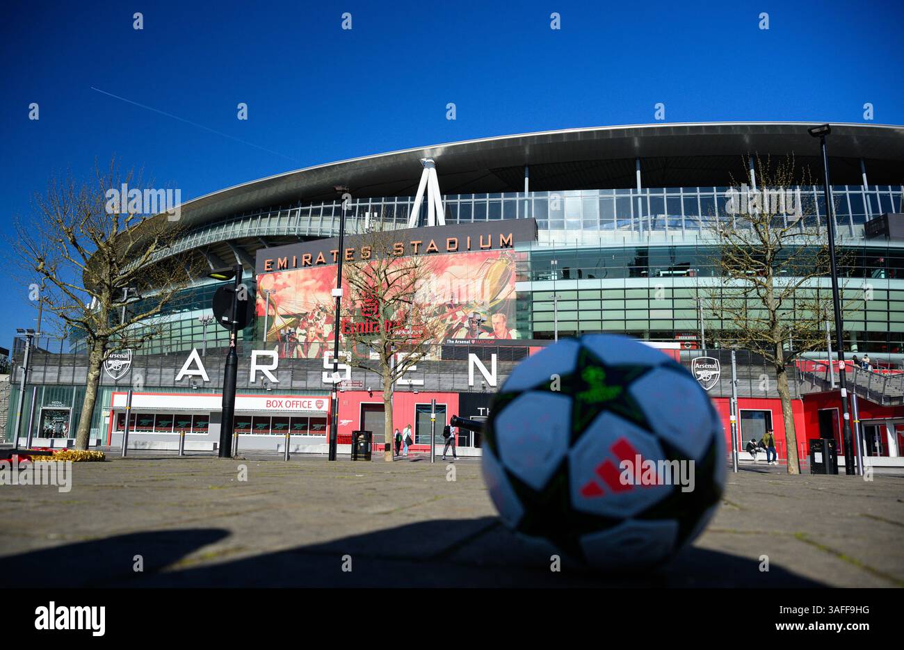 London, UK. 7th Apr, 2025. A general view of the outside of Emirates ...