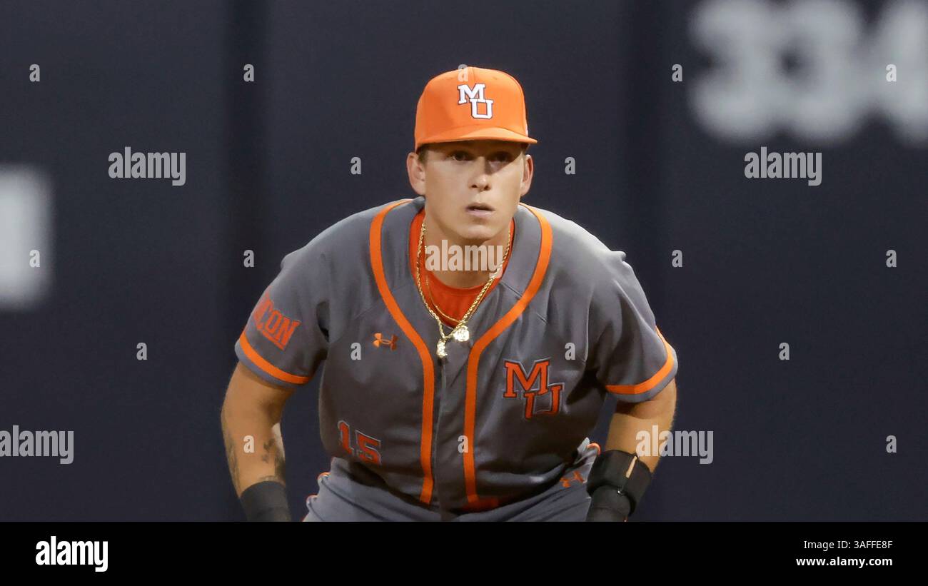 Mercer's Parker Lester (15) defends at first base during an NCAA ...