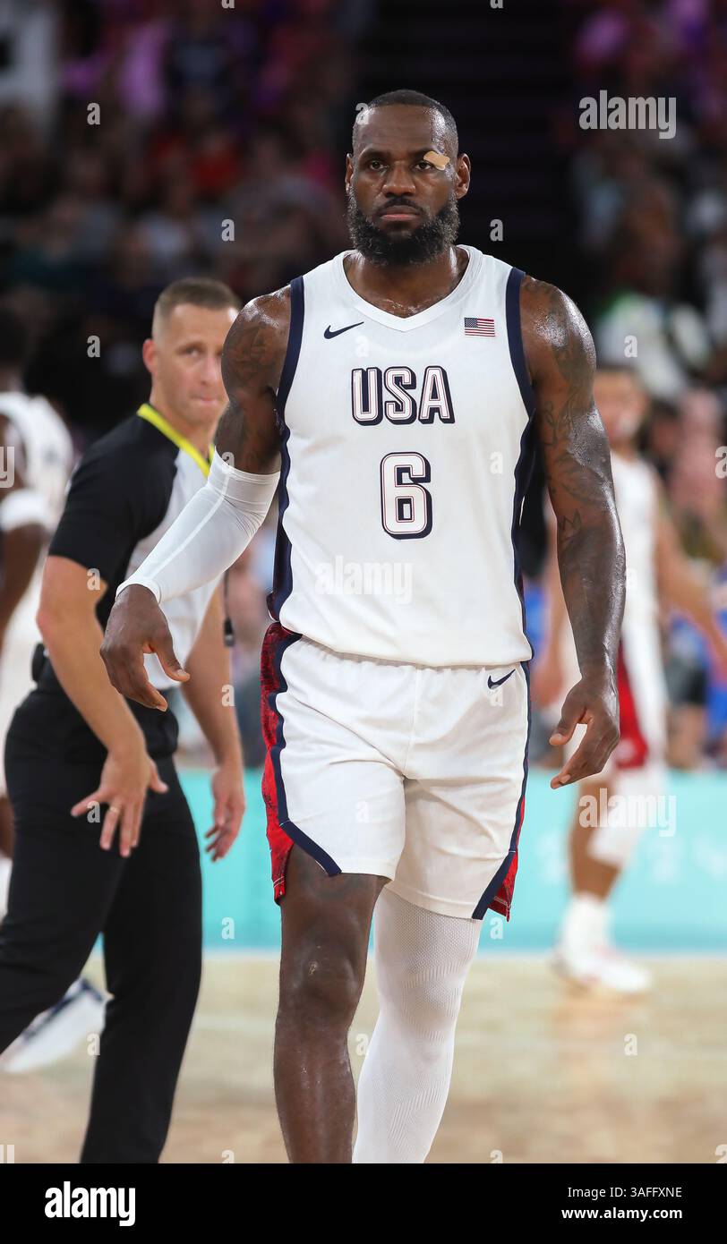 Lebron james lakers 2024 2025 hi-res stock photography and images - Alamy