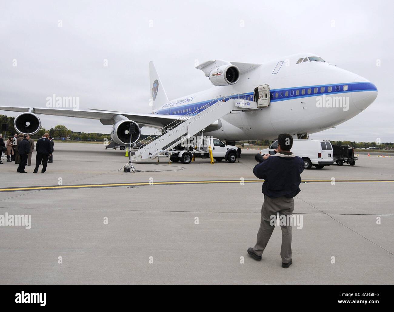 May 2, 2012 - Windsor Locks, CT, USA - A Pratt & Whitney PW1200G test ...