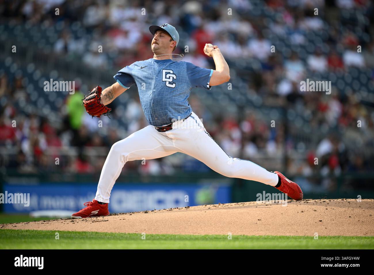 Washington Nationals starting pitcher Mitchell Parker (70) in action ...