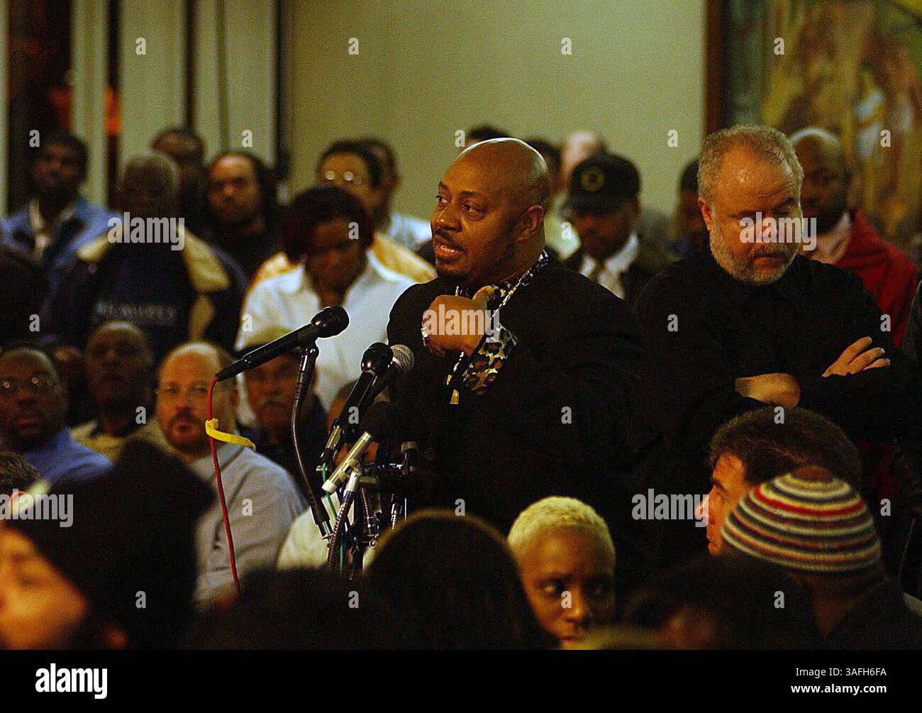 Rev. Willie Wilson addresses the DC Boxing Commission to a packed and ...