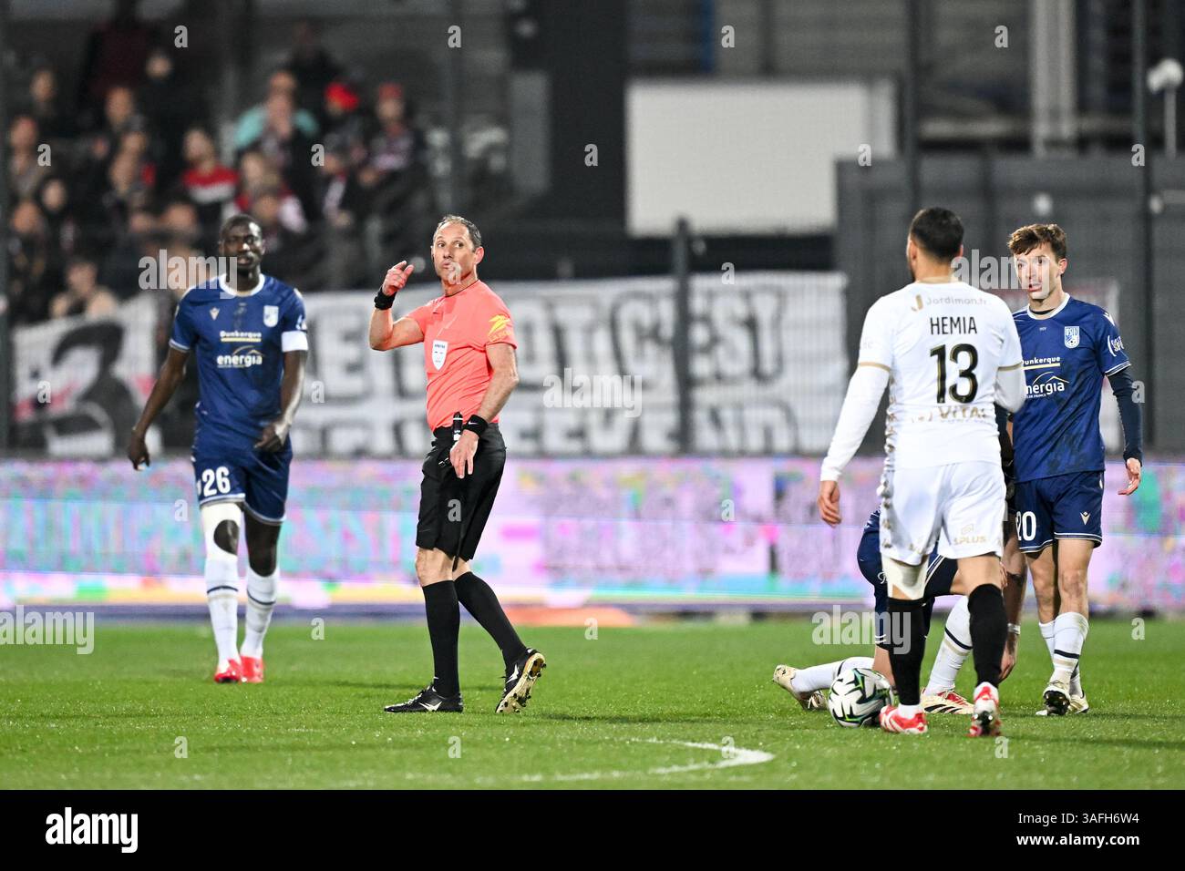 Mikael LESAGE (ARBITRE) during the Ligue 2 BKT match between Dunkerque ...