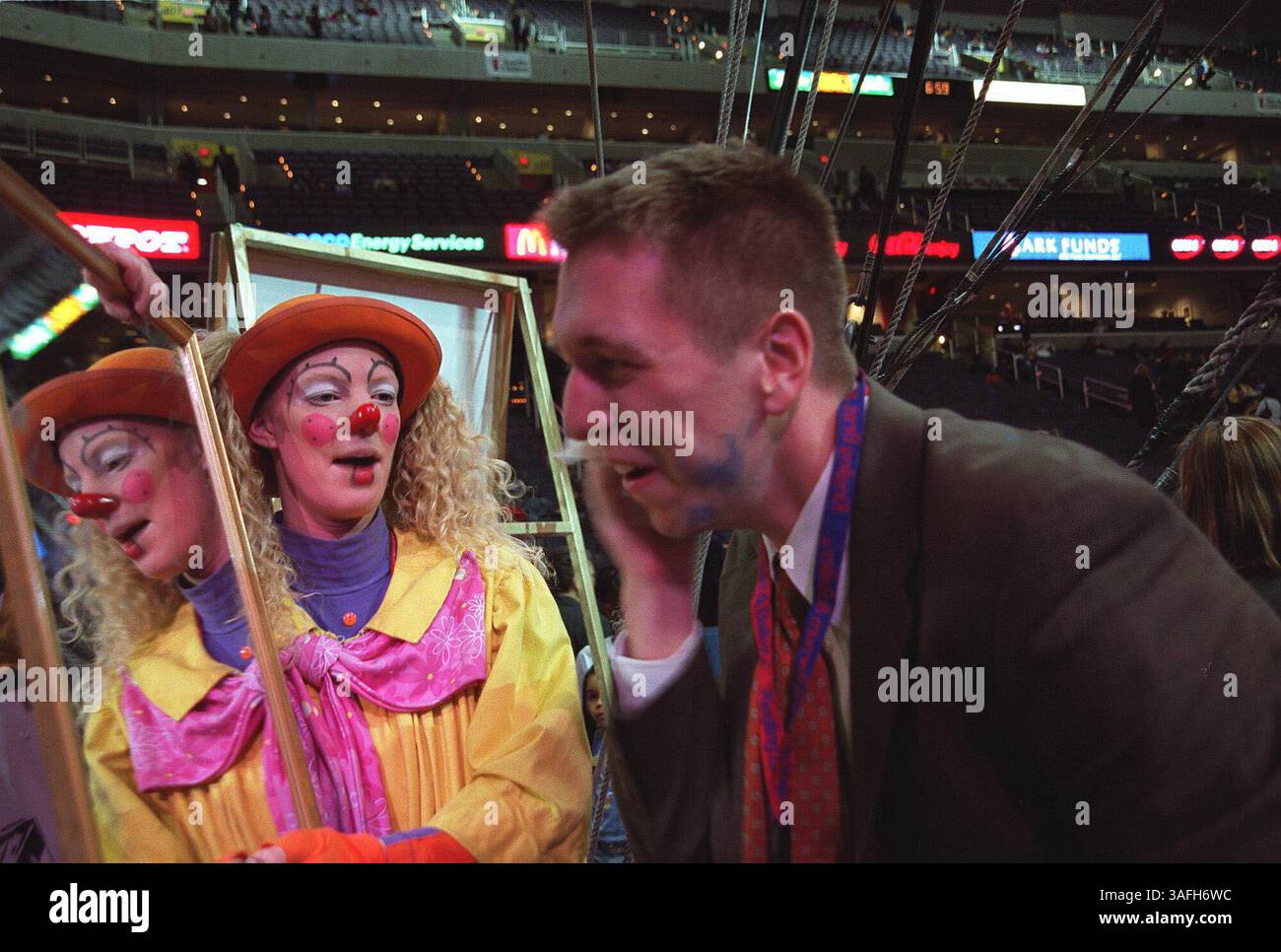 Ringling brothers barnum and bailey circus clown molly pelley hi-res ...
