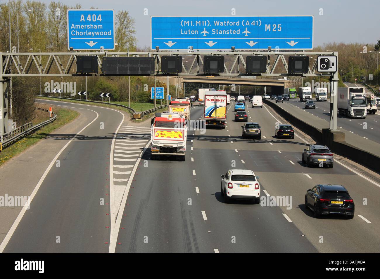 Traffic on the M25 Motorway Heading Towards Luton Rickmansworth, 04 ...