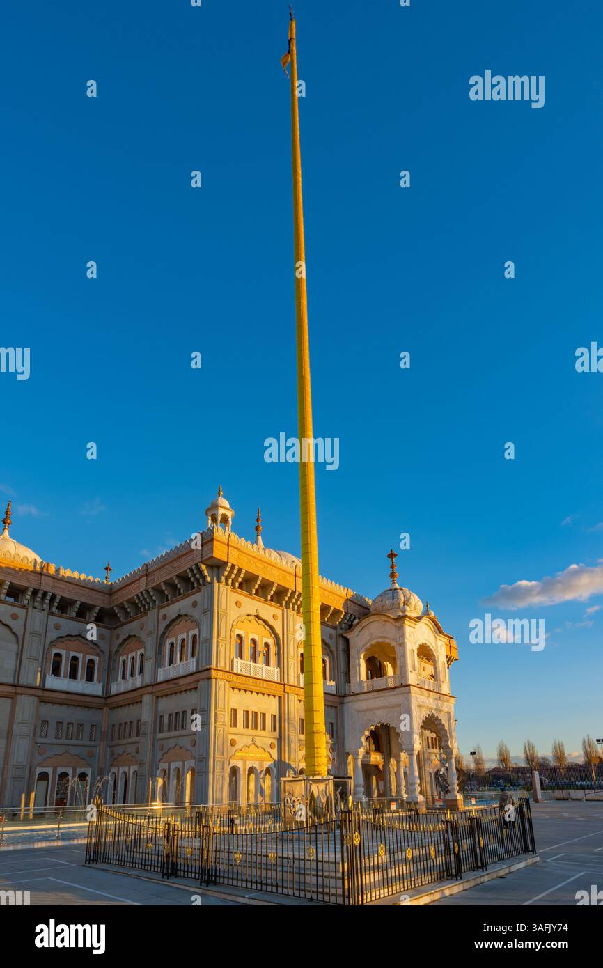 The west front of the new Sikh Gurdwara in Gravesend Kent, at sunset ...
