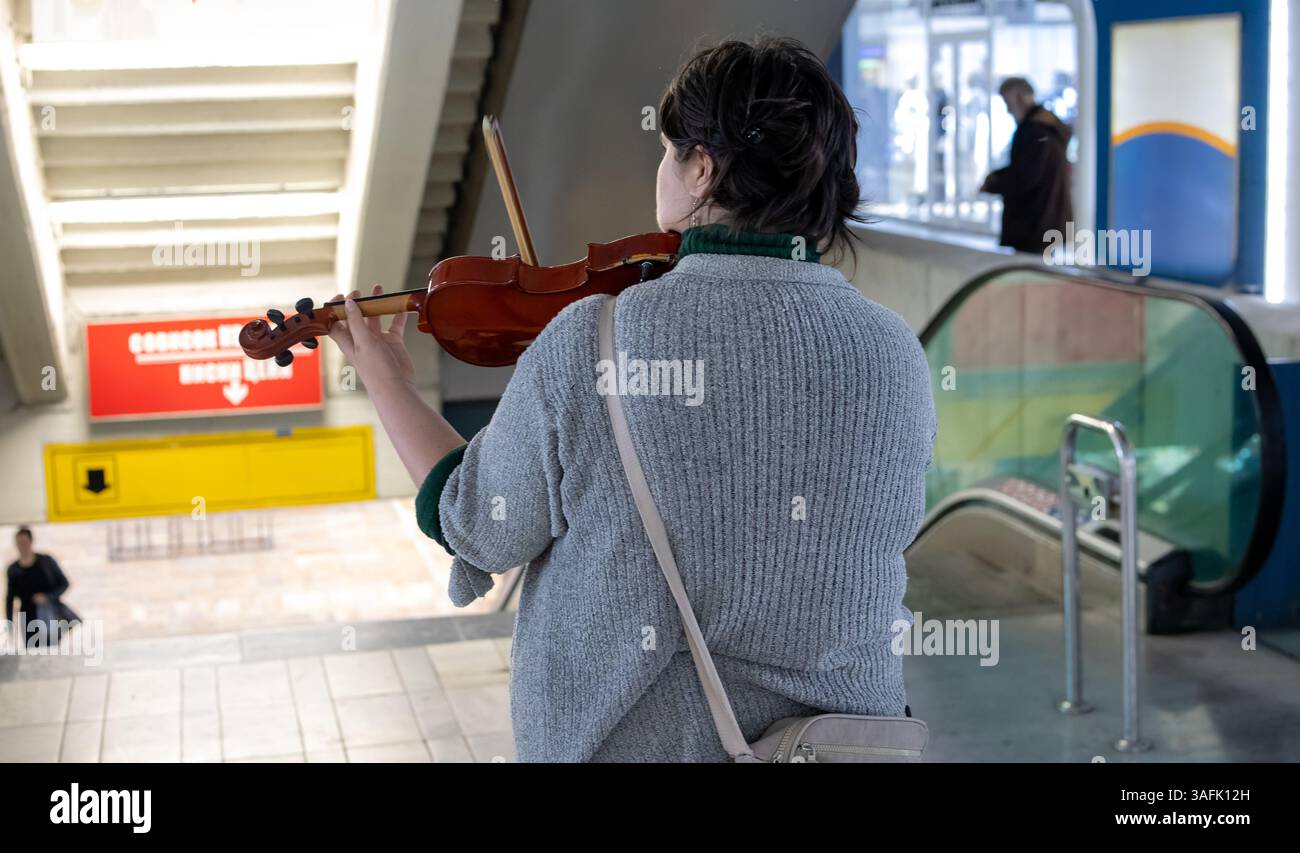 Female performer playing violin in hi-res stock photography and images ...