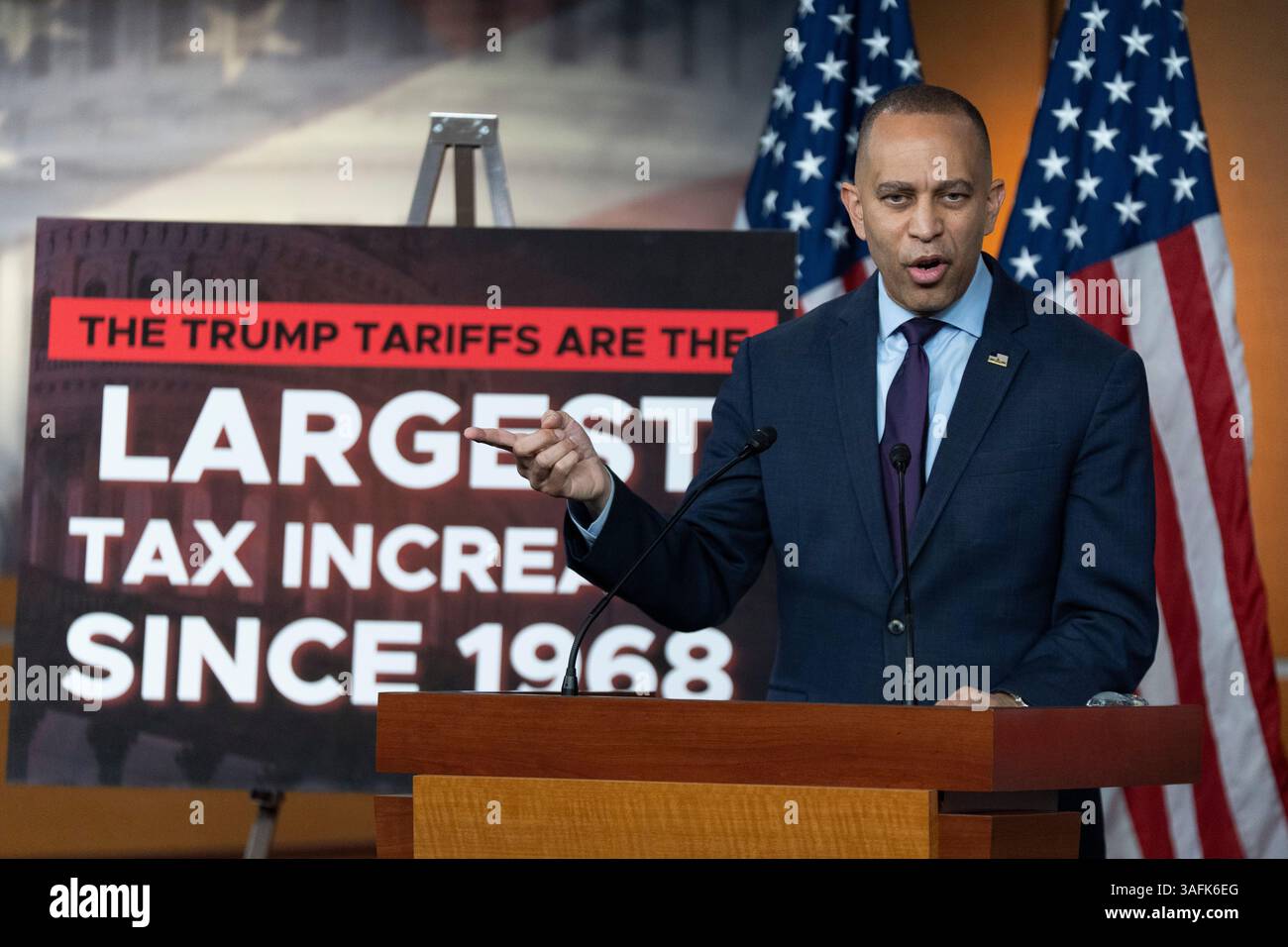 House Minority Leader Hakeem Jeffries, D-N.Y., speaks during a news ...