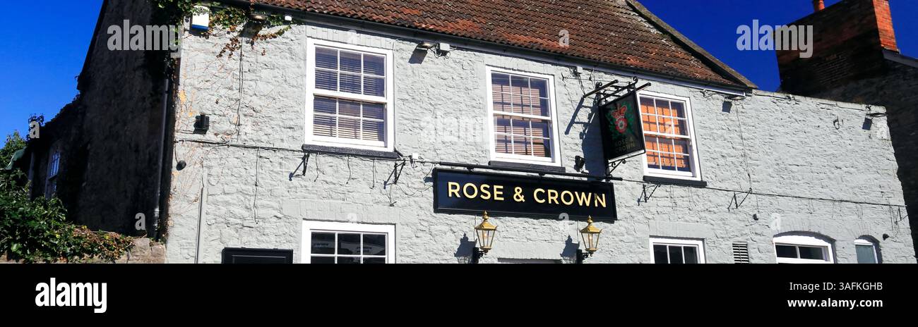 The Rose and Crown public house, Wells, Somerset, England. Spring taken ...