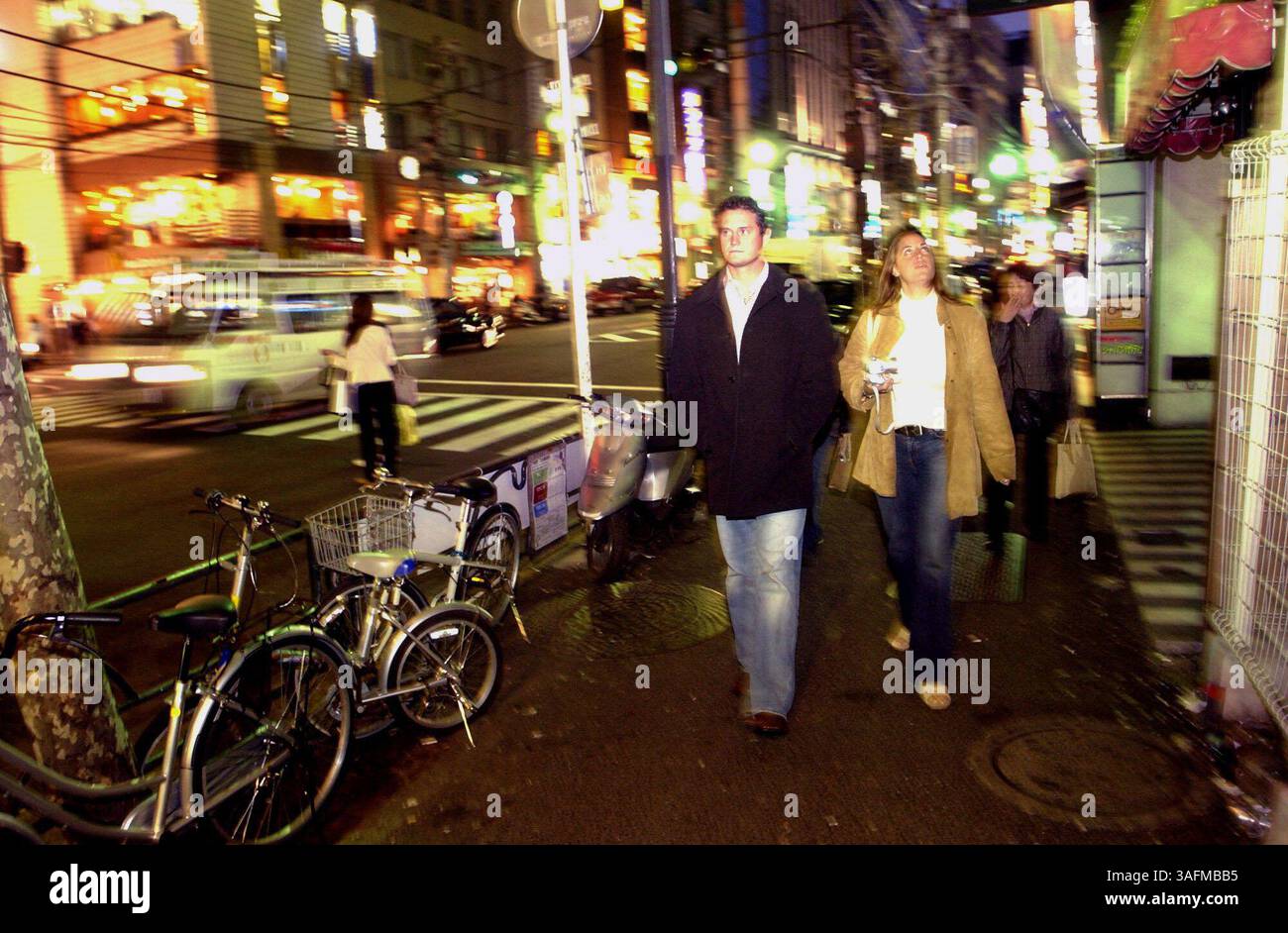 Tampa Bay Devil Rays pitcher Doug Waechter and his girlfriend Kristin ...