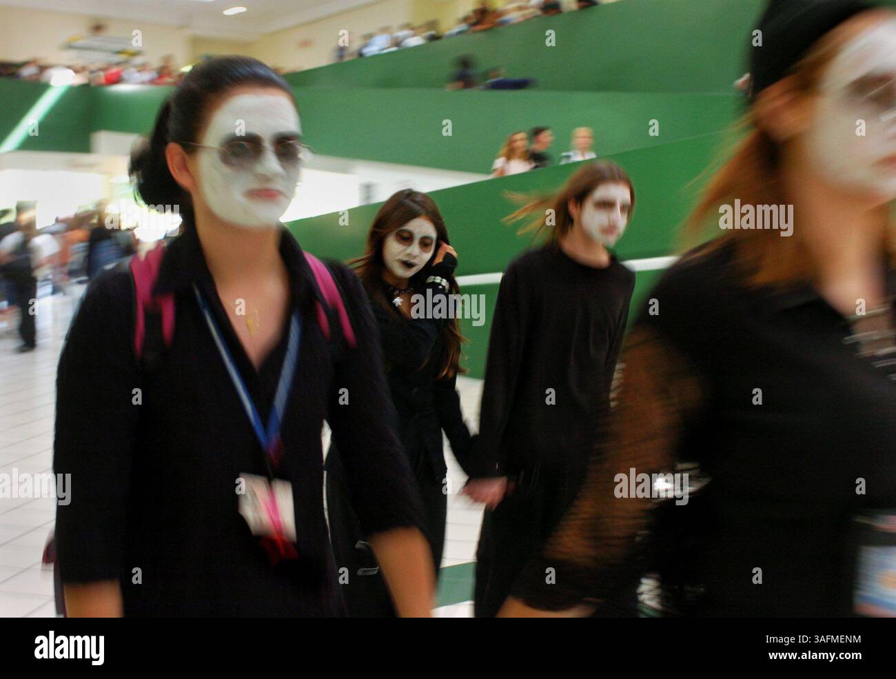 PHOTO 1: Gulf High School students pass through the halls Tuesday, 5/4 ...