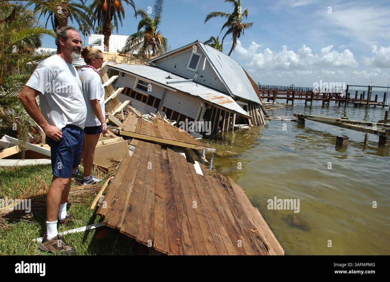 Hurricane charley captiva hi-res stock photography and images - Alamy