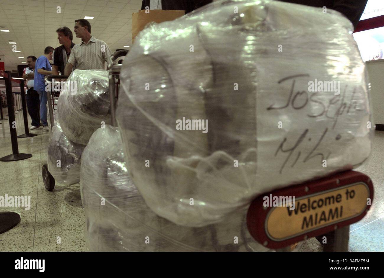 Cubans in miami hi-res stock photography and images - Alamy