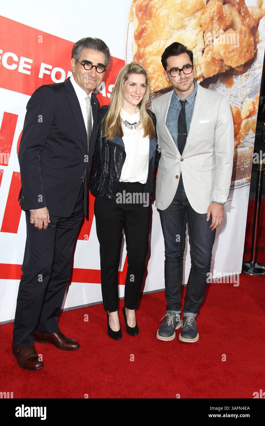 March 19, 2012 - Hollywood, California, U.S. - EUGENE LEVY, wife DEBORAH DIVINE and son DAN LEVY ...