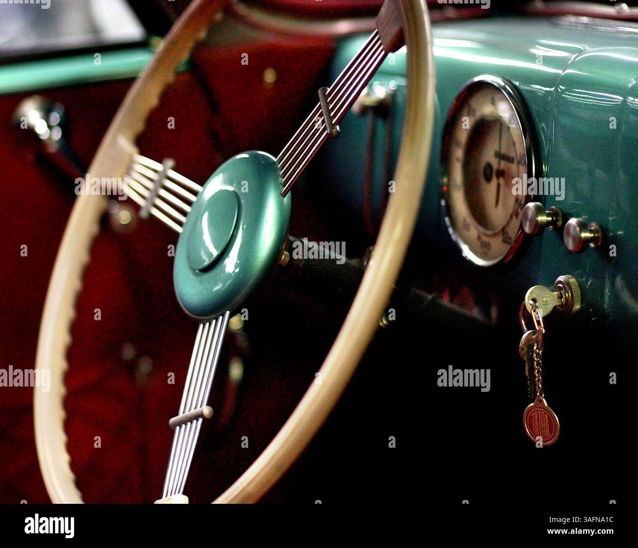 Caption : 3/14/05 - Alain Cerf, owner of Polypack, Inc., a packaging ...