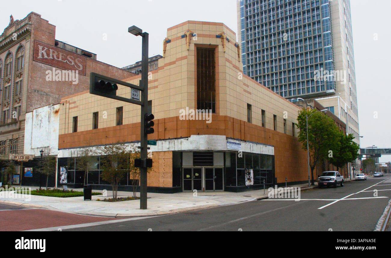 CAPTION: (03/15/2005, TAMPA): (1) The old Woolworth building at the ...